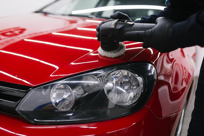 Pulido del automóvil paso a paso | Oponeo.es